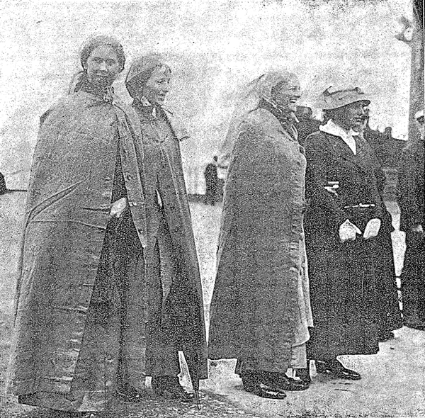 Nurses return from Samoa | NZHistory, New Zealand history online