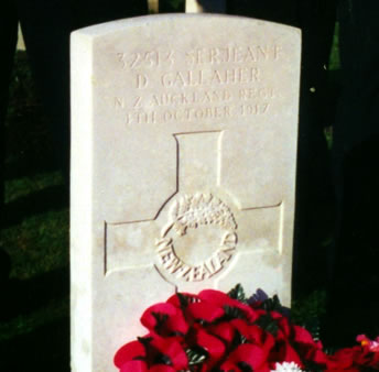 All Blacks visiting Dave Gallaher's grave | NZ History