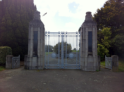 Stratford war memorial gates | NZ History
