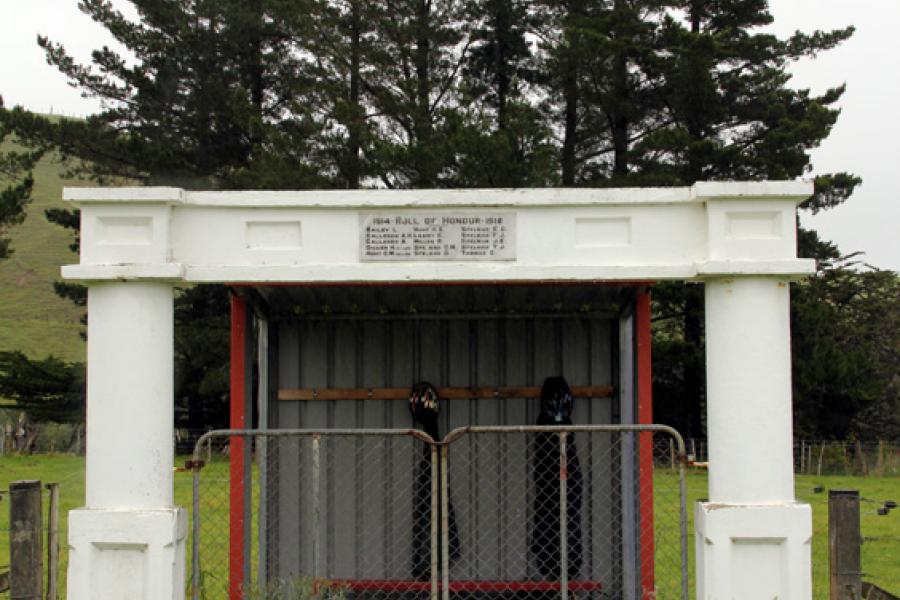 Awahou South school war memorial | NZ History