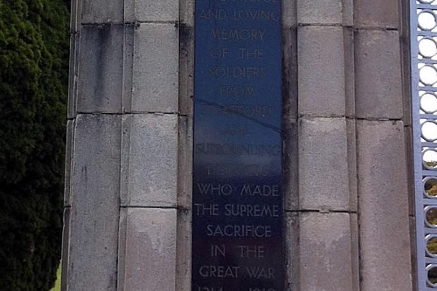 Stratford war memorial gates | NZ History